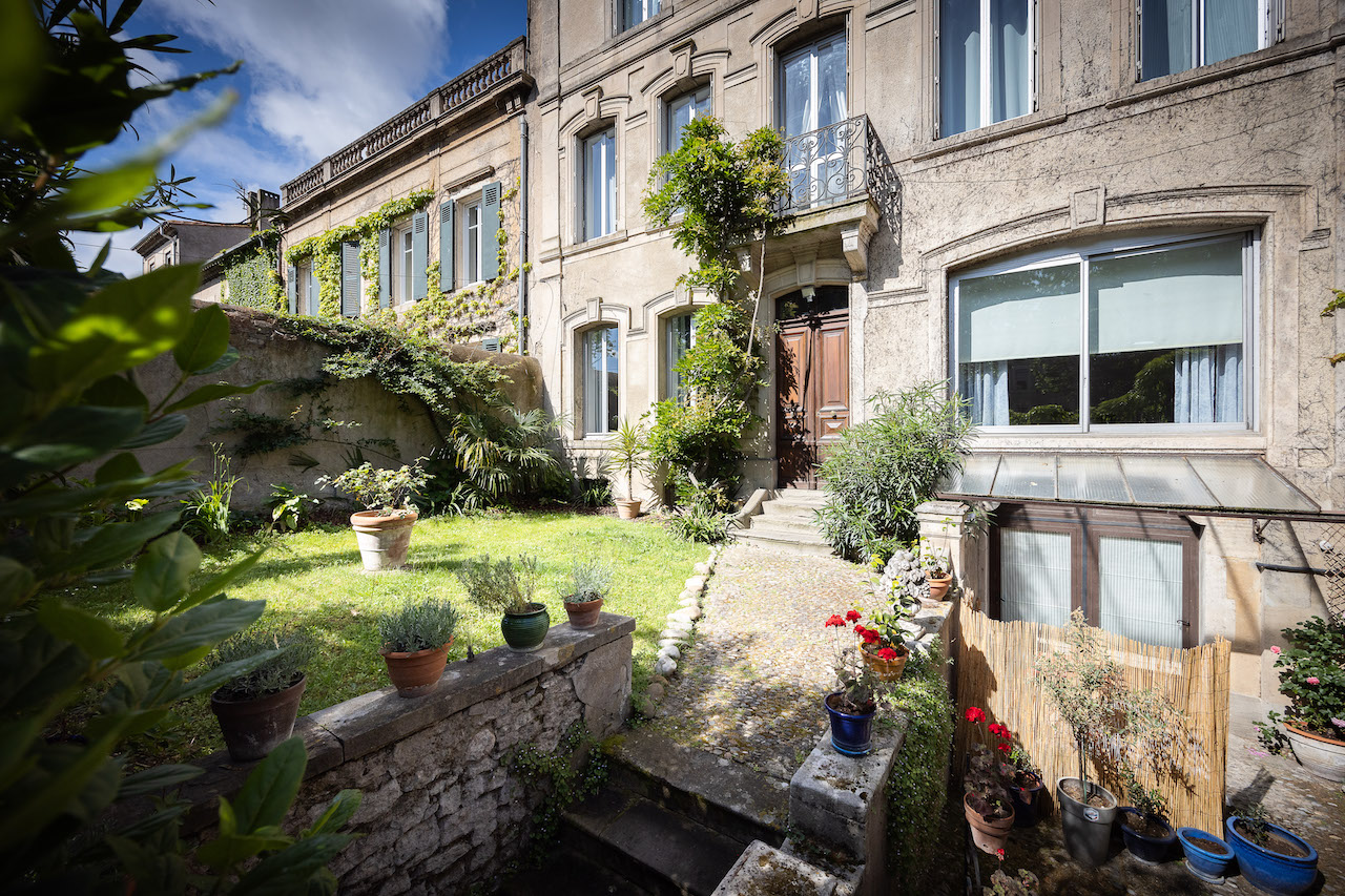 Salut BB - Carcassonne B&B - Say I Do in France